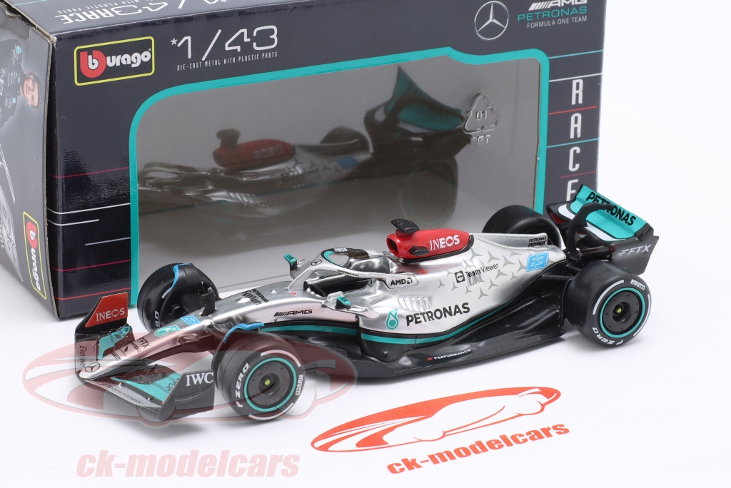 Bburago 1:43 George Russell Mercedes-AMG F1 W13 #63 公式 1 2022 18-38065 ...