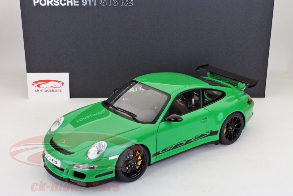 AUTOart 1:12 Porsche 911 (997) GT3 RS Bj. 2006 grün mit schwarzen ...