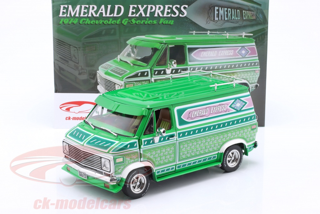 GMP 1:18 Chevrolet G-Series Van The Emerald Express 1974 green / decor ...