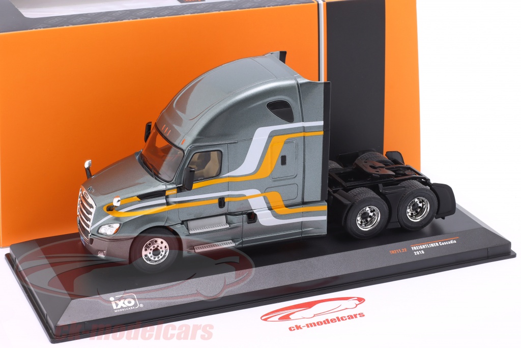 Ixo 1:43 Freightliner Cascade SZM 2018 grey metallic / decor TR211.22 ...